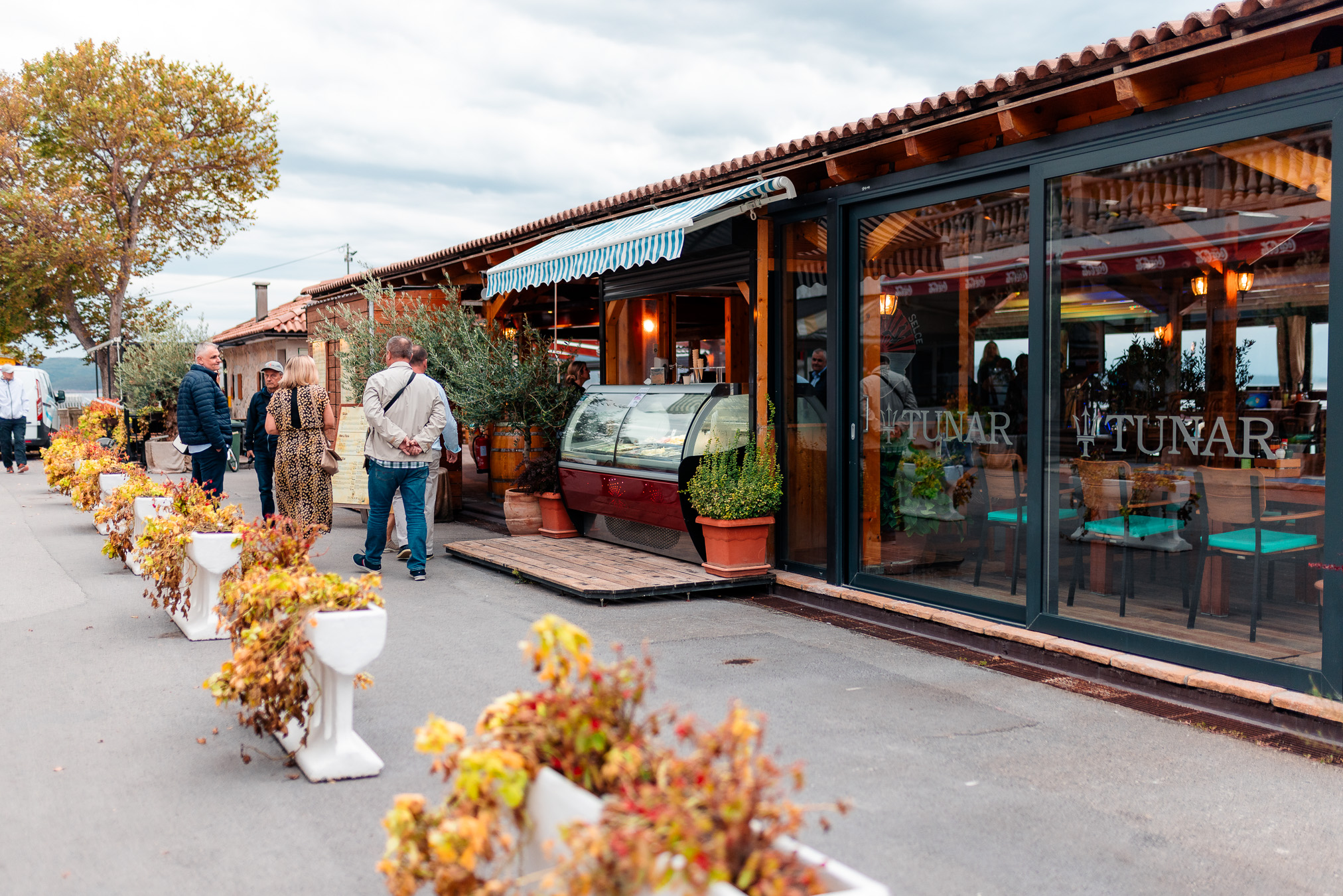 Tunar Beach Bar Bistro organizira humanitarnu večeru • Stilueta